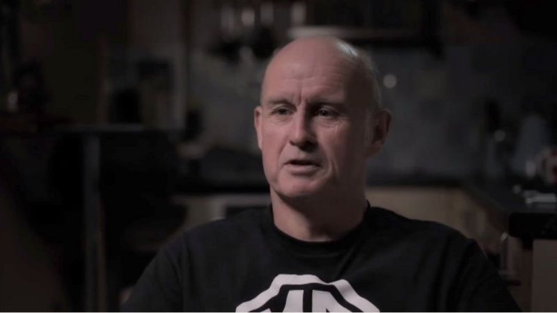 Second homes: Meibion Glyndwr firebomber admits 1980s attacks - BBC News