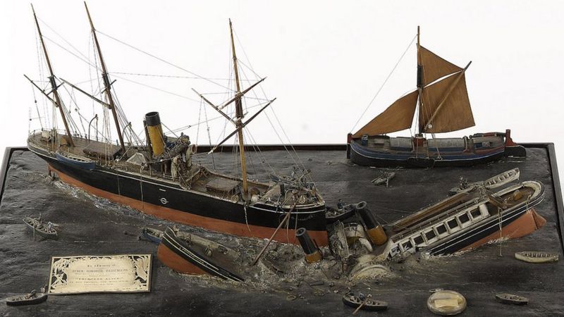 Princess Alice disaster: The Thames' 650 forgotten dead - BBC News