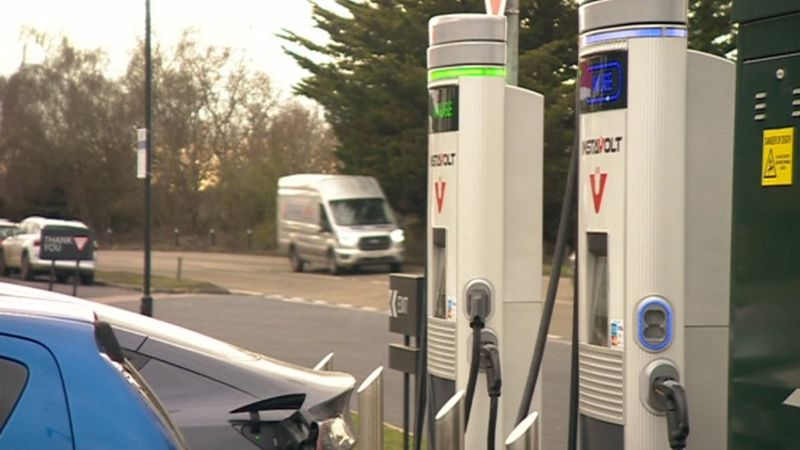 Electric vehicle site opens in Devon with 16 chargers - BBC News