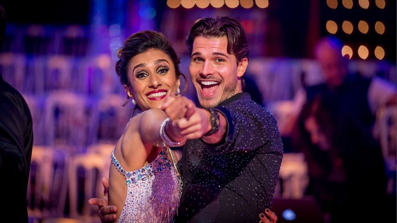 See pictures from behind the scenes at Strictly - BBC Newsround