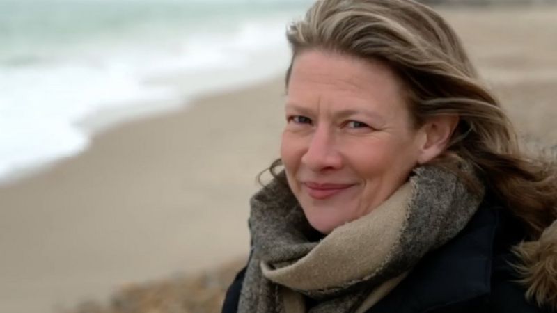 Jennie Gow: BBC F1 broadcaster tells of stroke recovery - BBC News