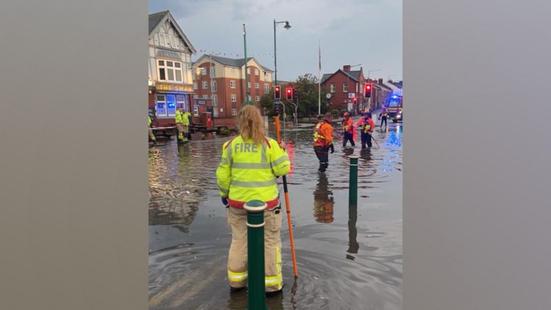 Lancashire family 'lost everything' in sudden heavy rainstorm - BBC News