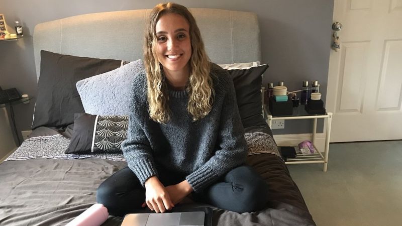 The work experience you can do in your pyjamas - BBC News