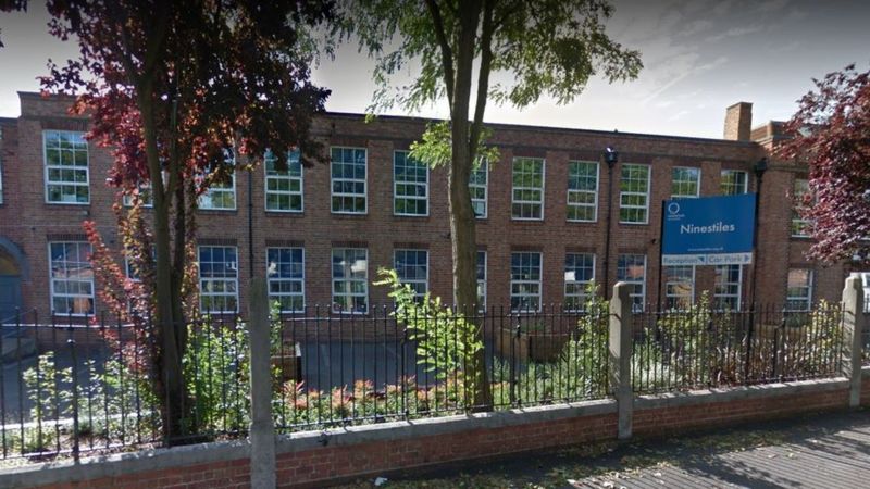 Ninestiles school to enforce 'silent corridor' rule - BBC News