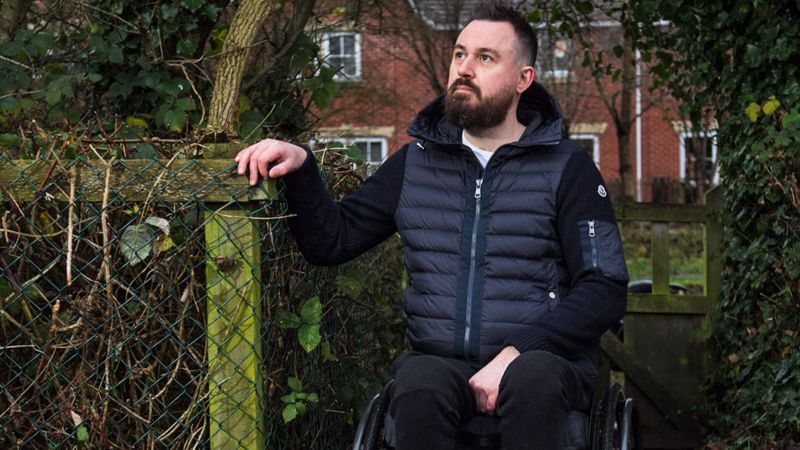 Manchester Arena survivors to take 'disaster troll' to court - BBC News