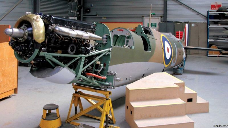 In Pictures: Rebuilding a rare Mk1 Spitfire - BBC News