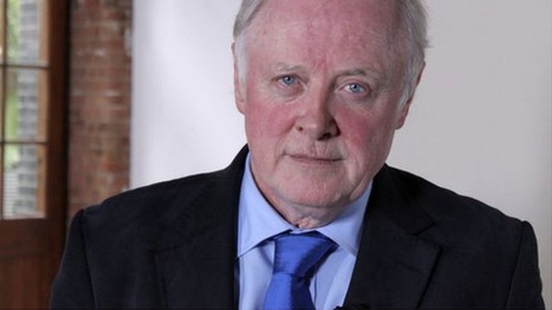 Sir Gerry Robinson: Businessman and broadcaster dies aged 72 - BBC News