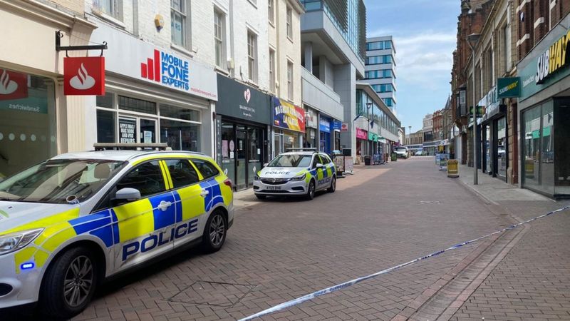 Ipswich flats evacuated after fire on fourth floor - BBC News