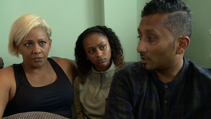 Tashan Daniel: Tube murder victim's father saw son die - BBC News