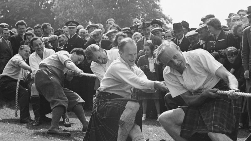 Clan Buchanan to have their first chief in over 300 years - BBC Newsround