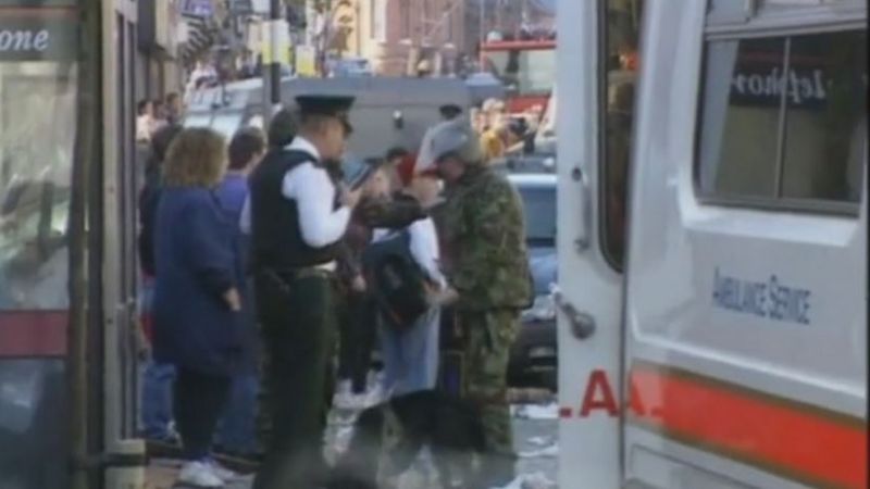 Shankill bomb: Paramedics recall horror of finding victims - BBC News