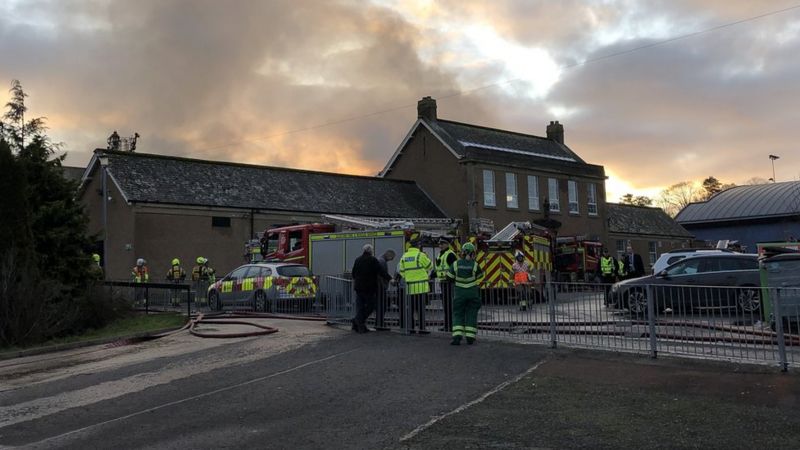 Peebles High School fire: Home learning plan put in place - BBC News