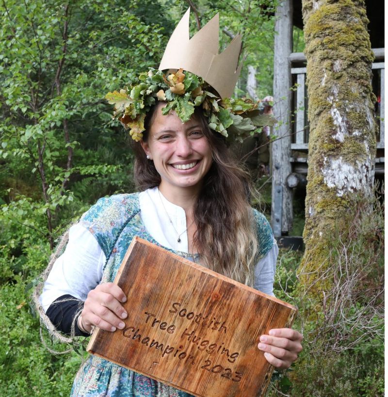 In pictures: Scotland's champion tree huggers - BBC News