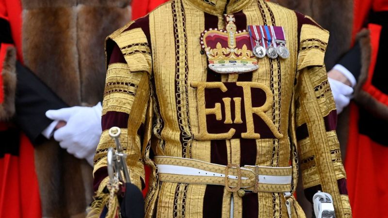 King Charles: New royal cypher revealed - BBC News