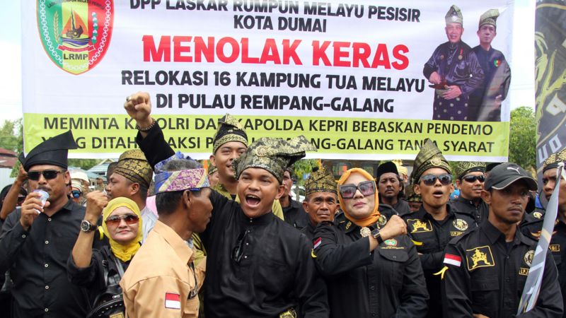 Pulau Rempang batal dikosongkan tanggal 28 September, kata Menteri Bahlil - BBC News Indonesia