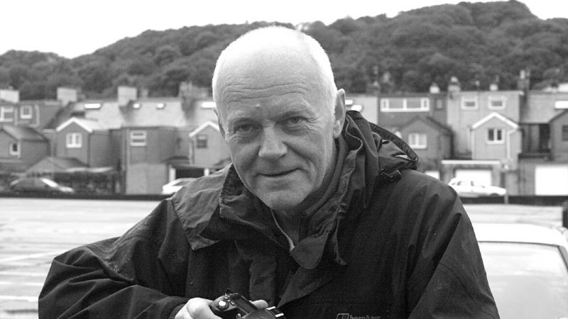 Northern Lights illuminate Wales' dark sky potential - BBC News