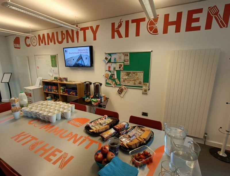 Cost of living: Community kitchen opens for Bournemouth students - BBC News