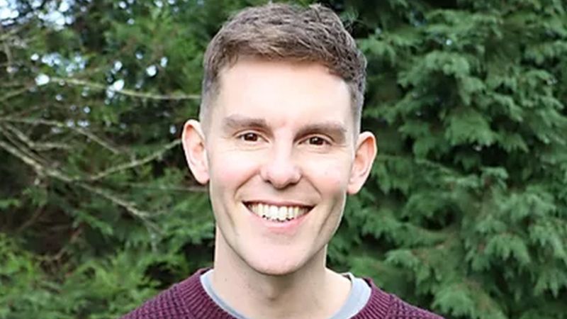 Author Joseph Elliott praised Down's syndrome portrayal in book - BBC News