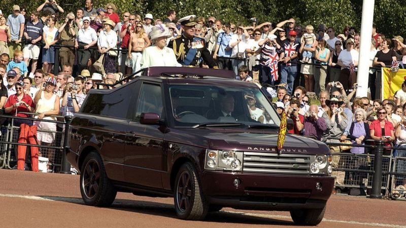 Land Rover hearse designed by Prince Philip unveiled - BBC News