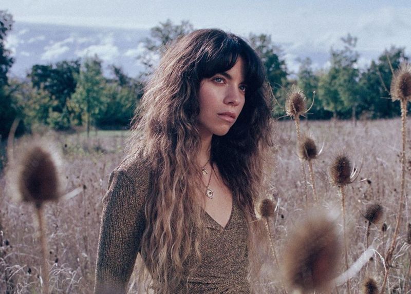 Introducing the soaring melodies of Azure Ryder - BBC News