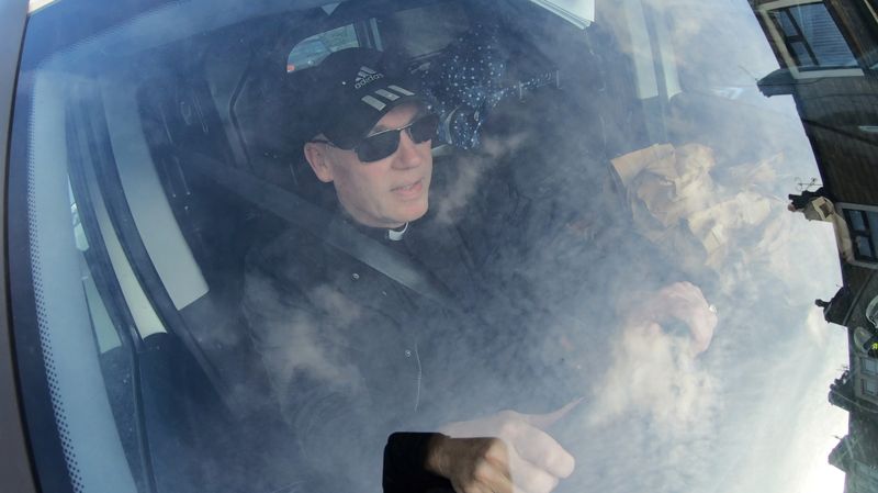 Burnley's Pastor Mick - from dangerous drug dealer to lifesaver - BBC News