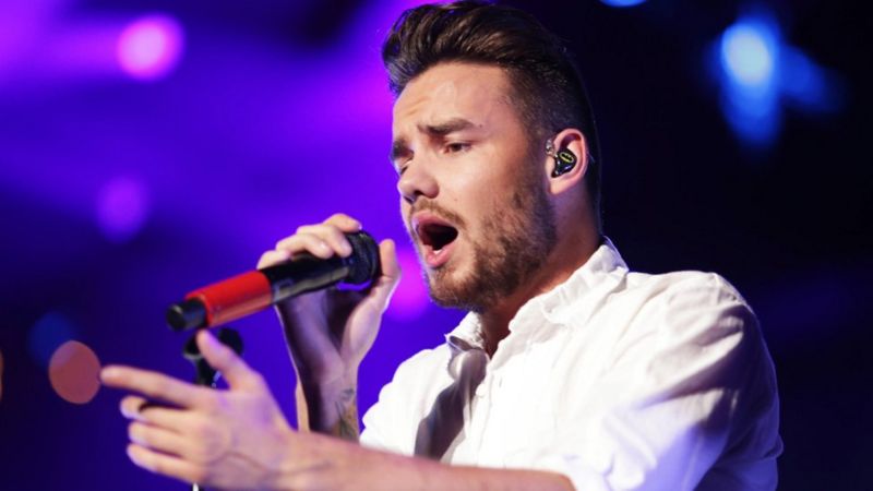 Takeoff: Tributes to Migos rapper shot dead in Houston at 28 - BBC News