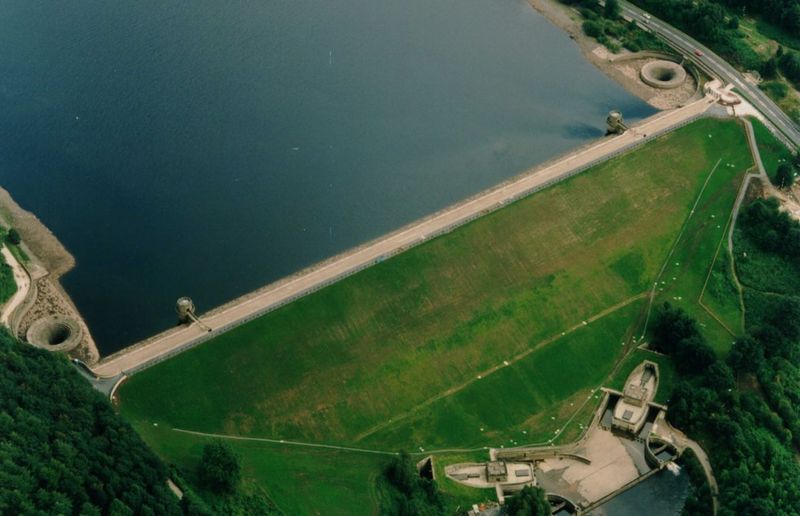 Why does Ladybower Reservoir in Derbyshire have plug holes? - BBC News