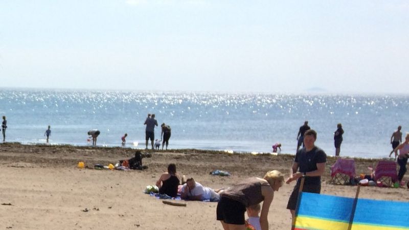 Scotland records both hottest and coldest day in UK - BBC News