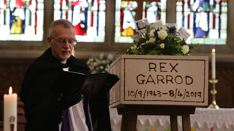 Rex Garrod: Funeral held for Brum and Robot Wars star - BBC News