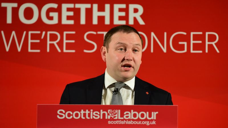 Unite pushes for de-selection of Labour MP Ian Murray - BBC News