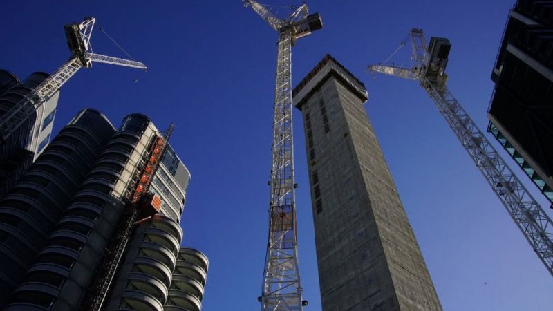 Token Homes: The sculpture that sums up the housing crisis - BBC News