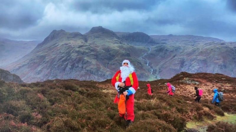 Lake District: Hiker revives Santa walk to combat Christmas loneliness ...