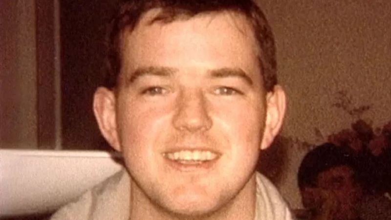 Paul Logan murder remains unsolved after 30 years - BBC News