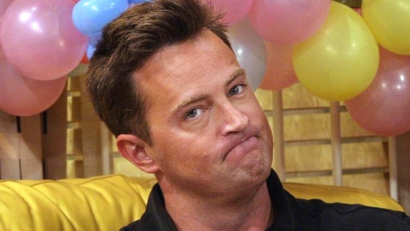 Matthew Perry: Aniston leads final Friends' tribute to 'our Matty ...