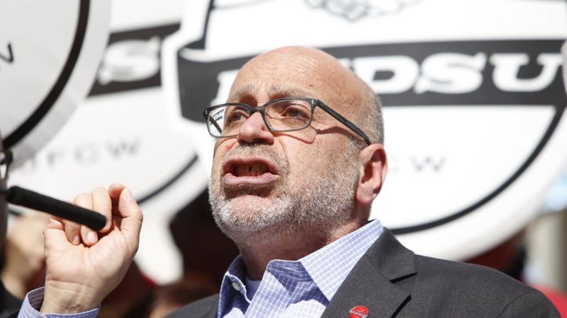 Amazon fight with workers: 'You're a cog in the system' - BBC News