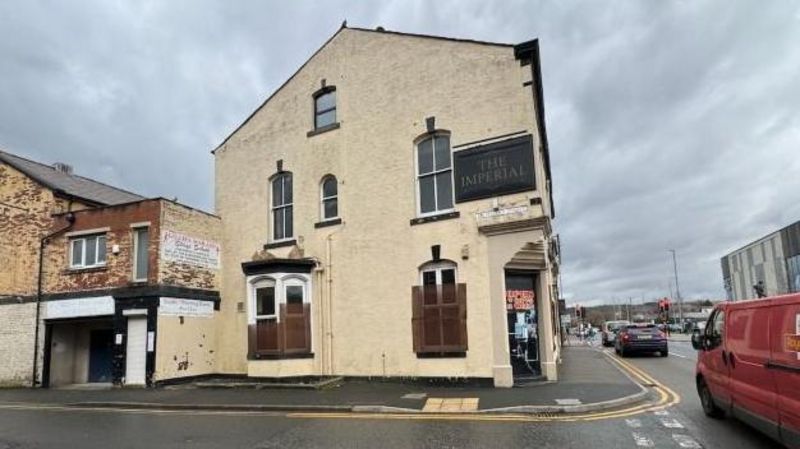 Chorley pub shut down over violence to be converted into flats - BBC News