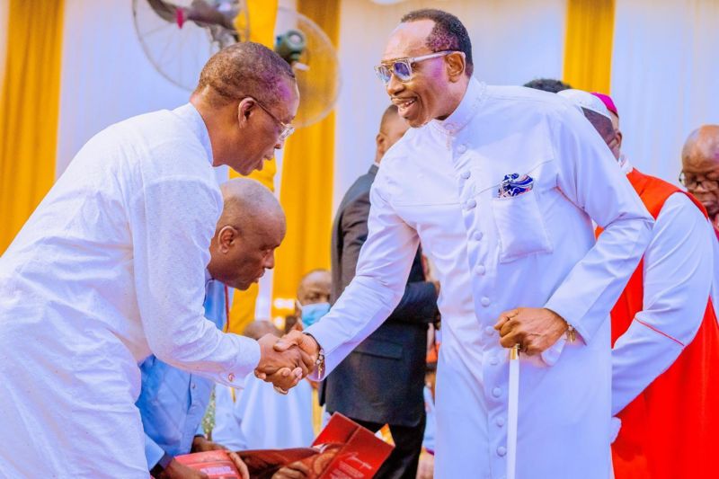 Olu of Warri: King of Itsekiri nation mark one year on di throne - BBC ...