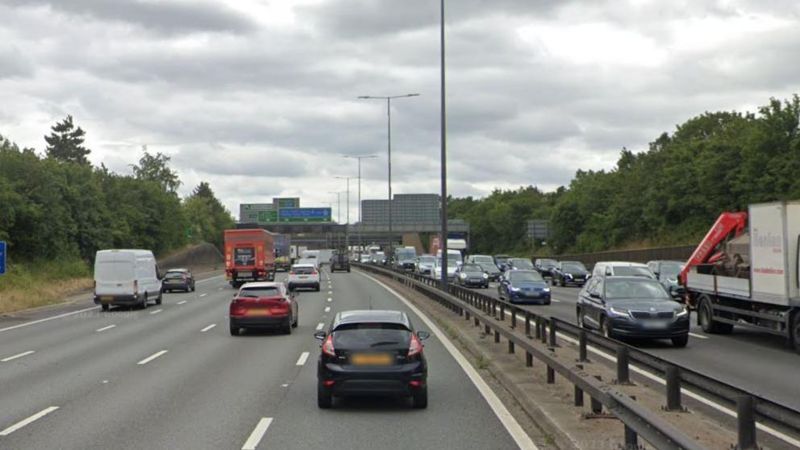 M25 motorway - BBC News