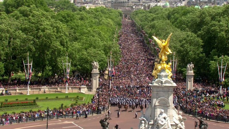 Trooping the Colour parade marks Queen's official birthday - BBC News