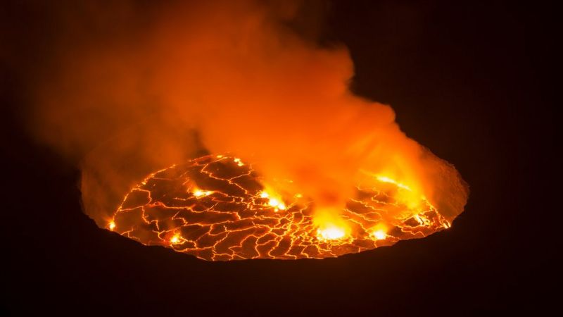 Remote Mount Michael volcano hosts persistent lava lake - BBC News