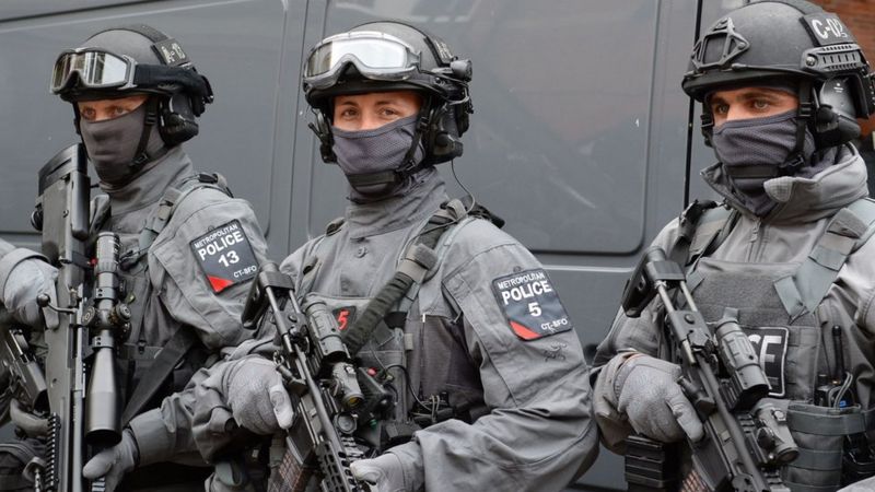 Rural police 'could routinely carry guns' - BBC News