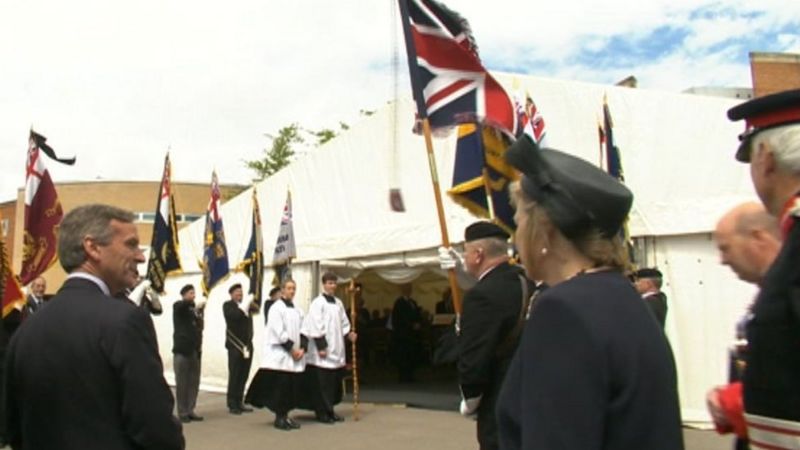 Prince Andrew attends Falklands War anniversary service - BBC News