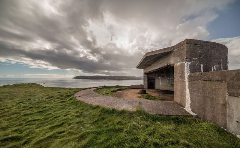 Photographs capture architecture of the Western Isles - BBC News