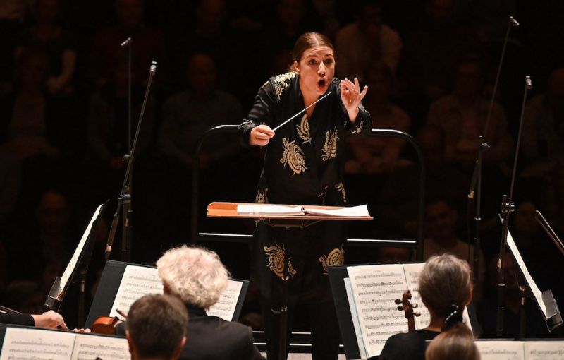 BBC Proms 2024 to feature disco night and Florence + The Machine - BBC News