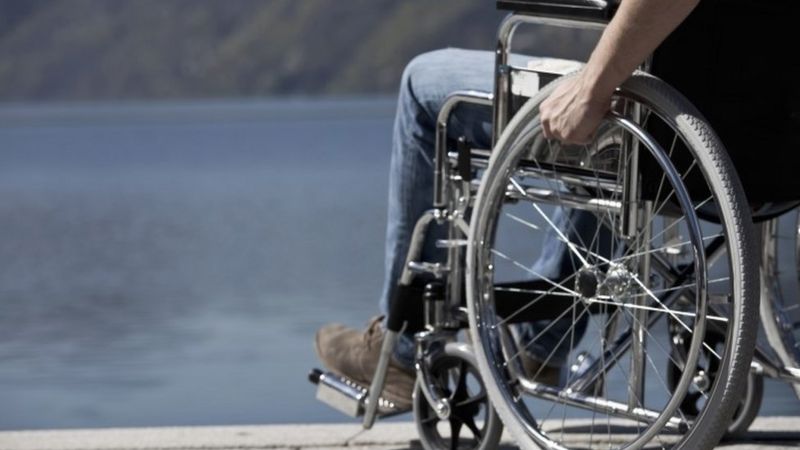 Criticism as £30-a-week disability benefit cuts go ahead - BBC News