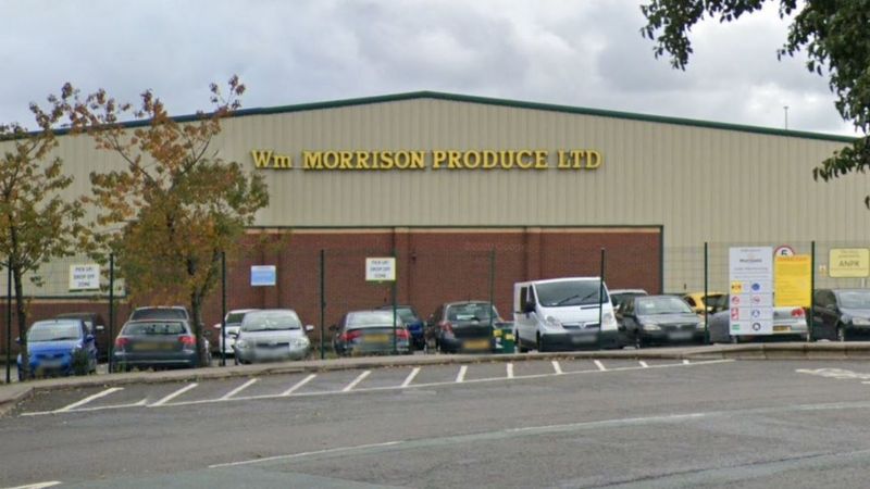 Morrisons: More than 450 jobs at risk at Bradford packing site - BBC News