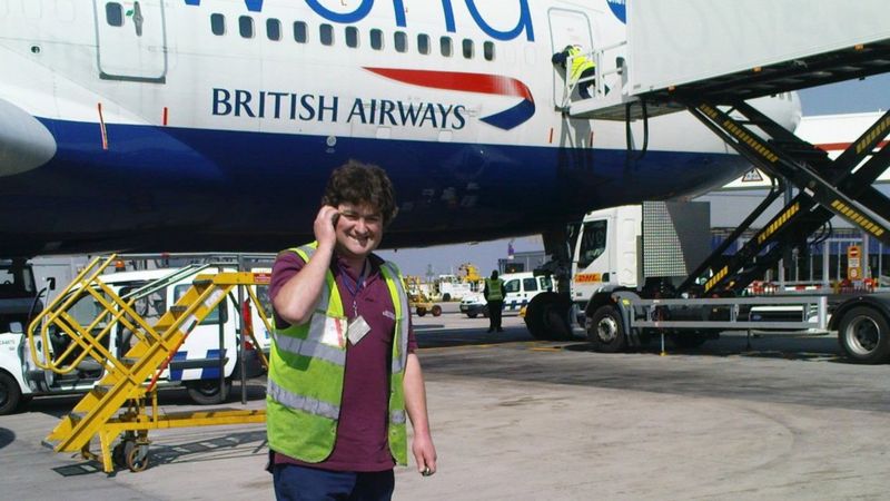 Heathrow told to improve safety after worker death - BBC News