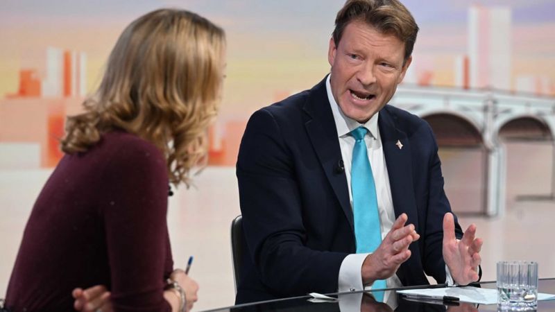 Conservative MP Lee Anderson claims he was 'guaranteed' job to defect - BBC News