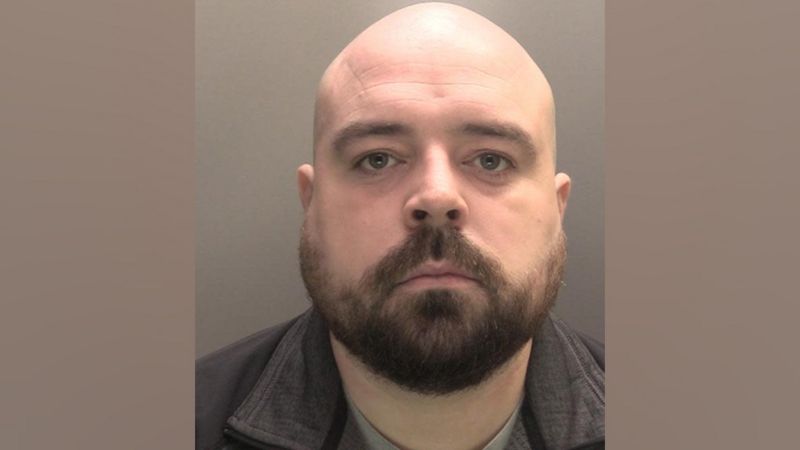 Skelmersdale family jailed over multimillion-pound drugs trade - BBC News