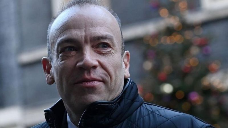 Dunstable hotel closes to guests for government contract - BBC News